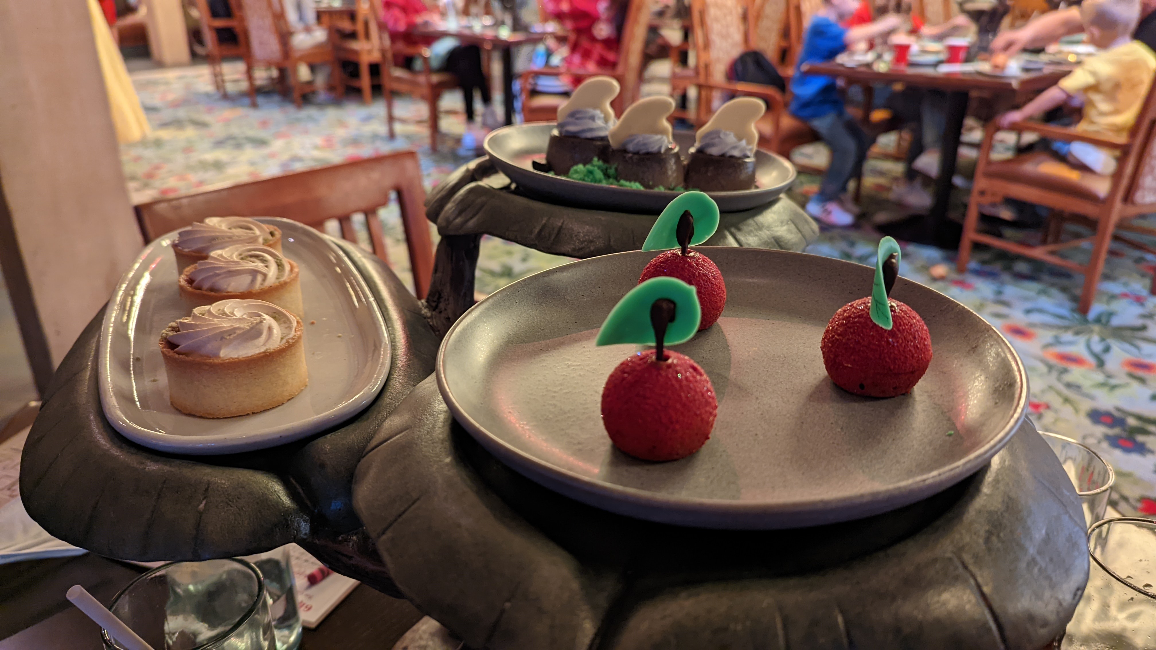 Storybook Dining review – The 360 of Disney